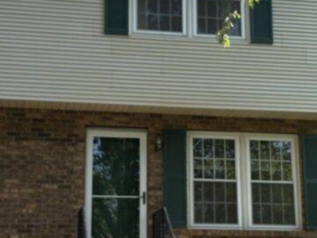 2 bedroom, Middletown CT 06457 104792486