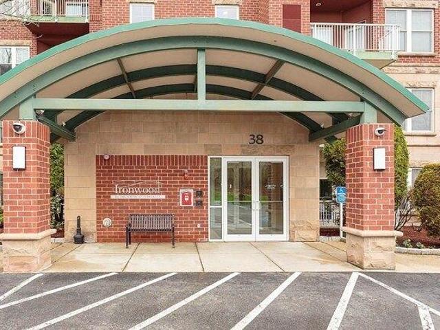 2 bedroom, Middleton MA 01949 103248962