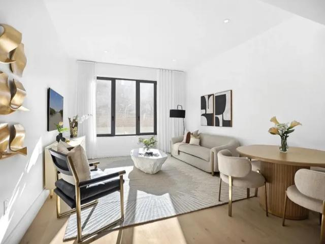 2 bedroom, Midtown East NY 102715674