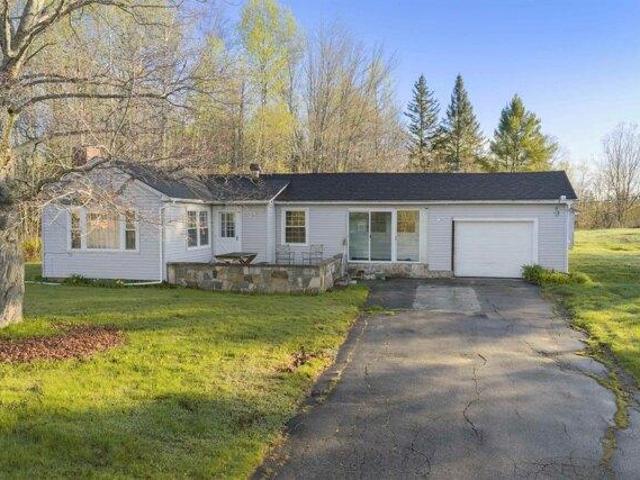 2 bedroom, Milan NH 03588 104567660