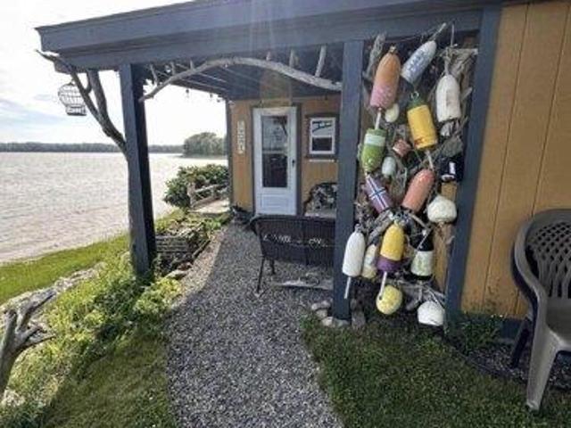 2 bedroom, Milbridge ME 04658 105117010
