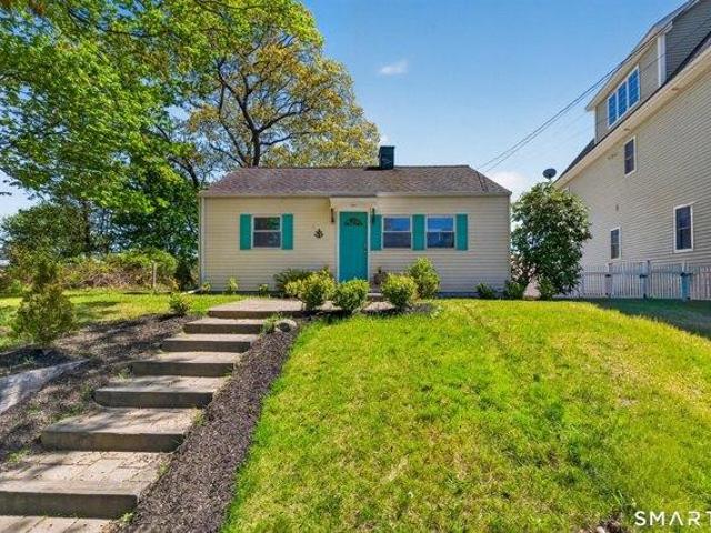 2 bedroom, Milford CT 06460 102444463