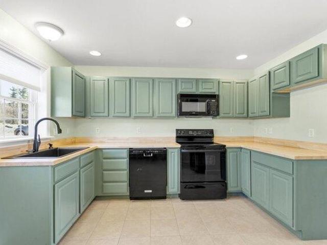 2 bedroom, Milford ME 04461 102061384