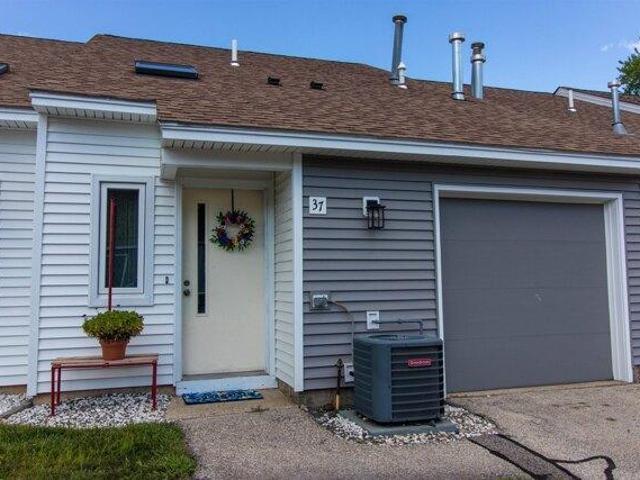 2 bedroom, Milford NH 03055 105105446