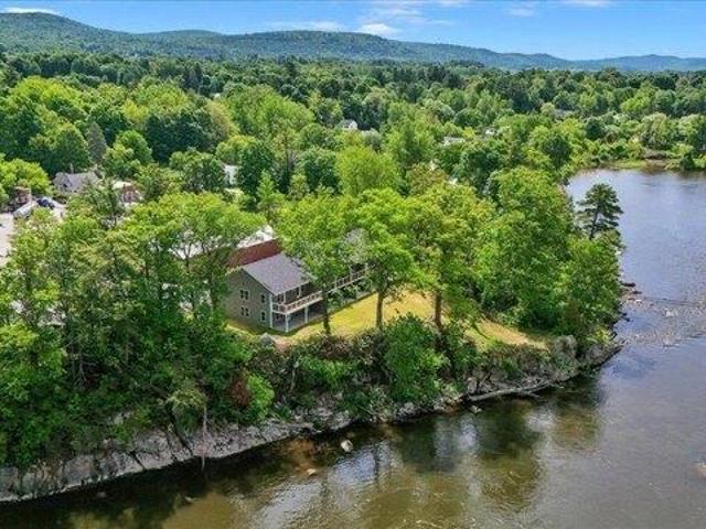 2 bedroom, Milton VT 05468 103886585