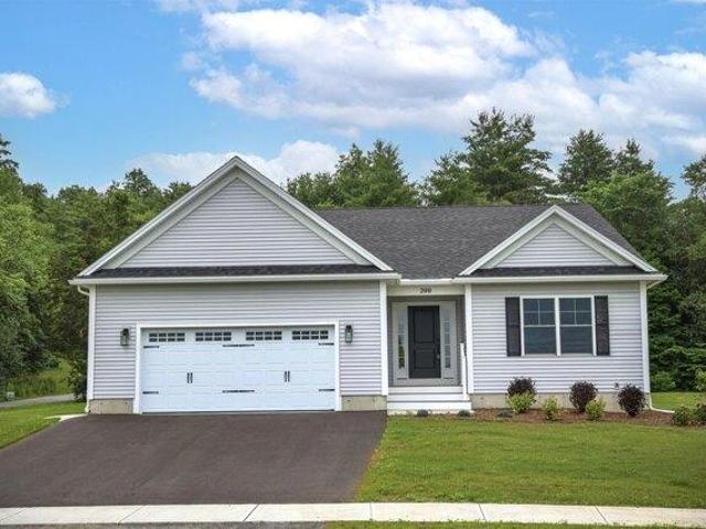 2 bedroom, Milton VT 05468 104234422