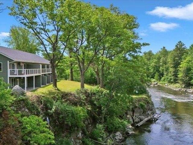 2 bedroom, Milton VT 05468 104237282