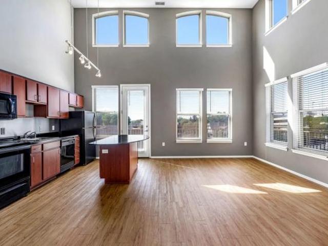 2 bedroom, Minneapolis MN 55408 74499214