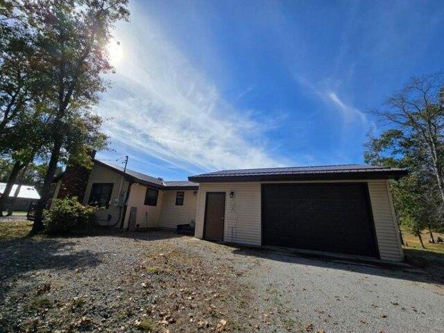 2 bedroom, Mio MI 48647 LS89564365
