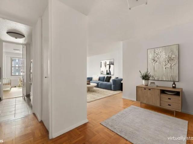 2 bedroom, Murray Hill NY 102052666