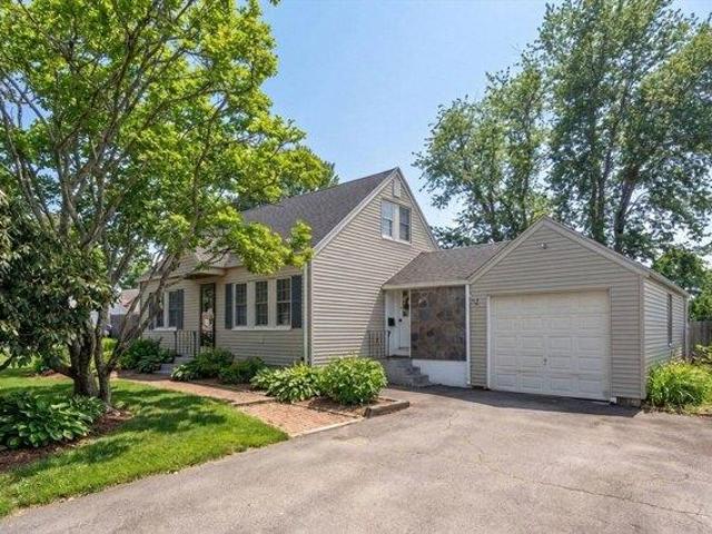 2 bedroom, Norwood MA 02062 LS102411357