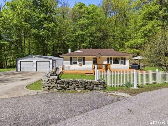 2 bedroom, Norwich CT 06360 LS102823344
