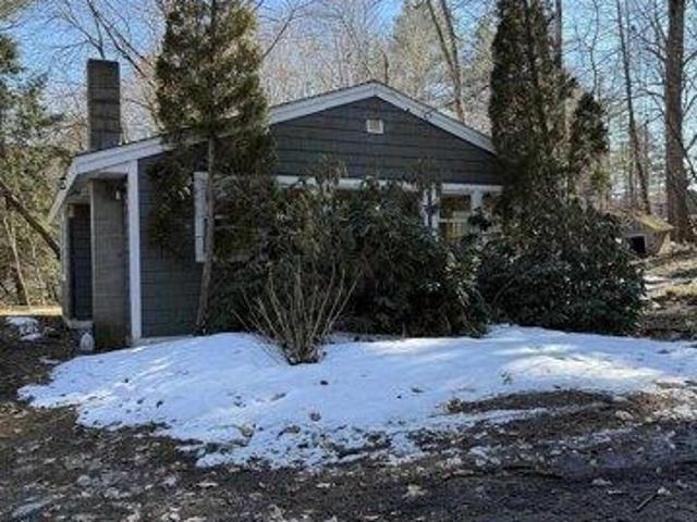 2 bedroom, Northwood NH 03261 LS102824956