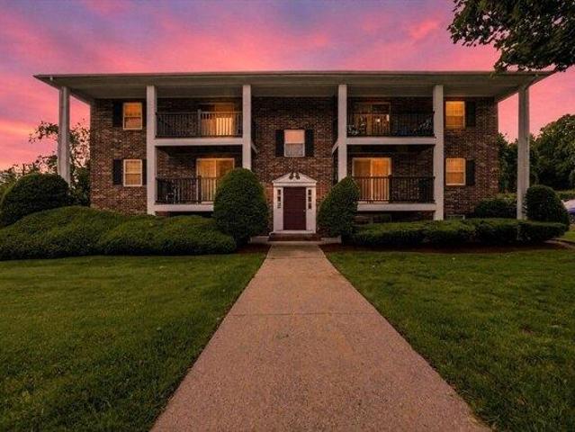 2 bedroom, North Andover MA 01845 104788599