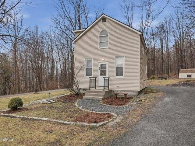 2 bedroom, North Adams MA 01247 102343079