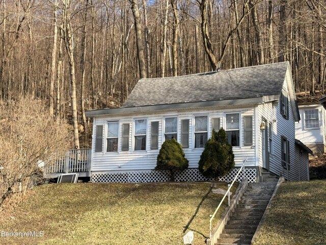 2 bedroom, North Adams MA 01247 102371759