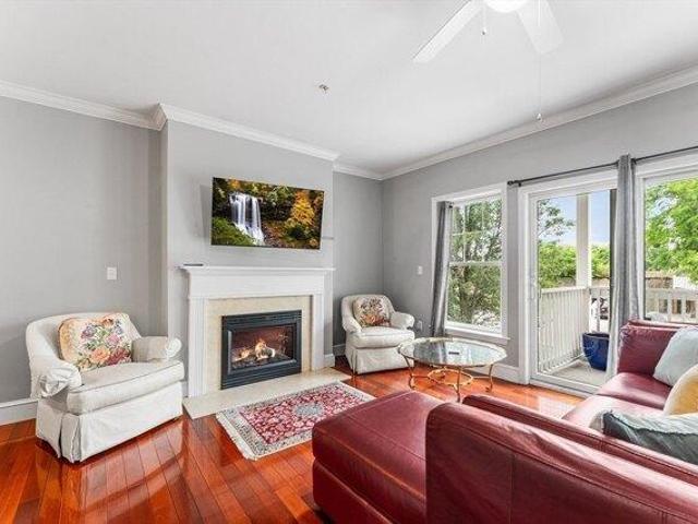 2 bedroom, North Attleboro MA 02760 104832324