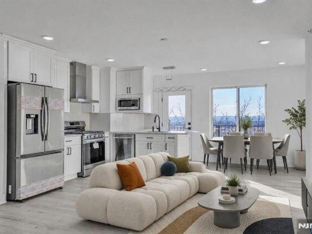 2 bedroom, North Bergen NJ 07047 104375254