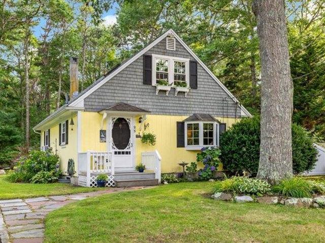 2 bedroom, North Falmouth MA 02556 104757776