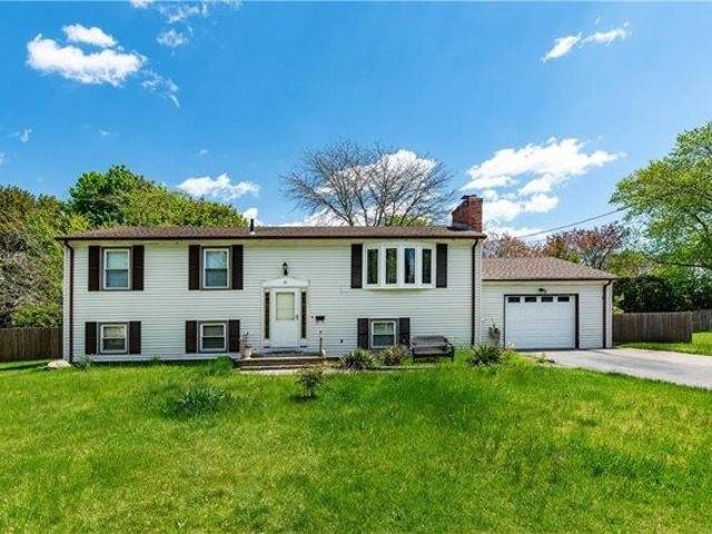 2 bedroom, North Kingstown RI 02852 LS102709184
