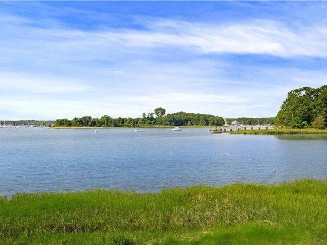 2 bedroom, North Kingstown RI 02852 102155471