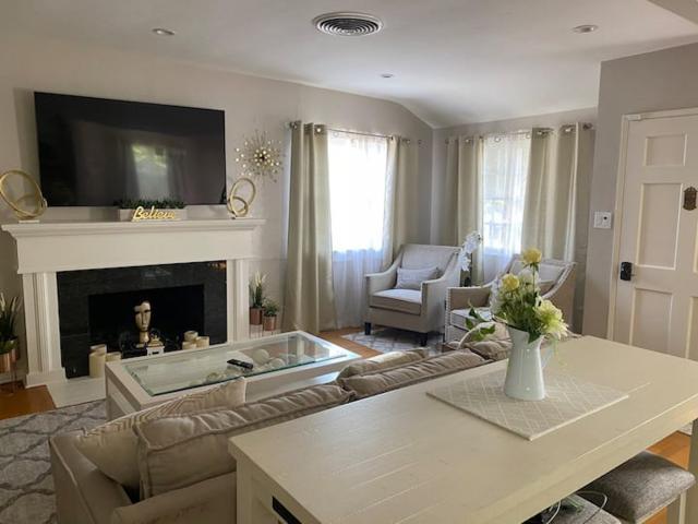 2 bedroom, North Hollywood North Hollywood 91601 1021 68997737