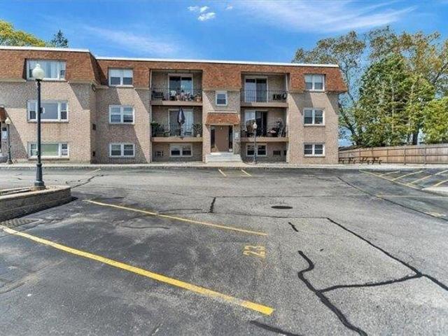 2 bedroom, North Providence RI 02904 102477416