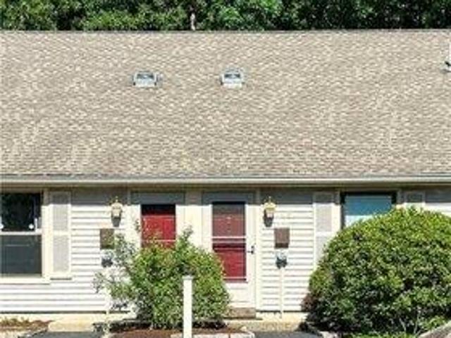 2 bedroom, North Providence RI 02904 103158925