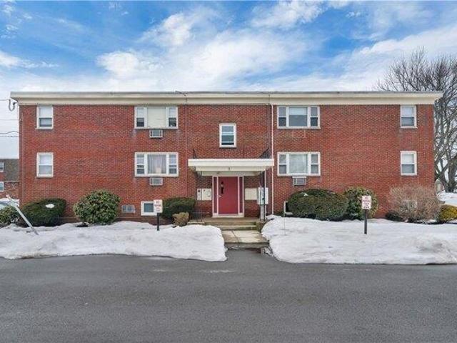 2 bedroom, North Providence RI 02911 104571143