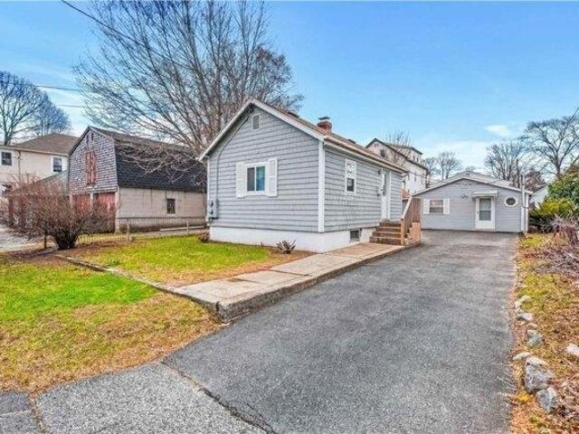 2 bedroom, North Providence RI 02911 104331974