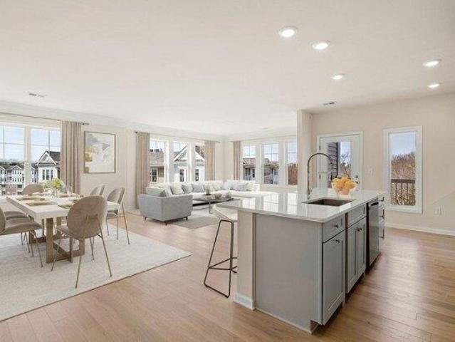 2 bedroom, North Reading MA 01864 102960609