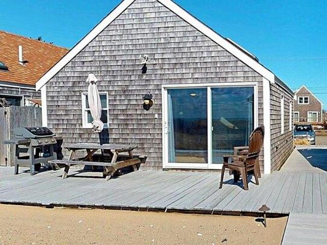 2 bedroom, North Truro MA 02652 102585259