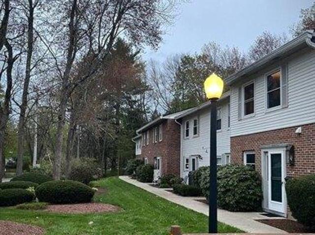 2 bedroom, Northampton MA 01060 104539840