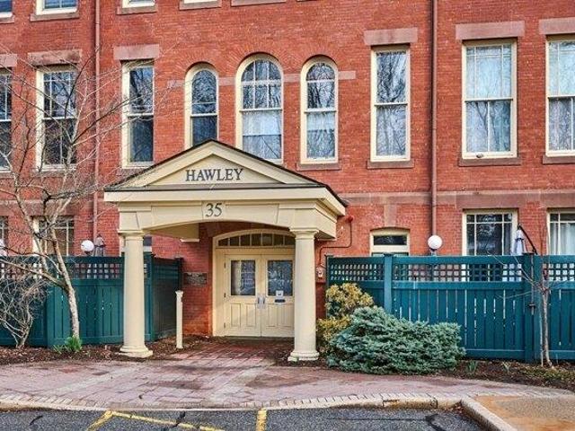 2 bedroom, Northampton MA 01060 102476217