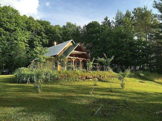 2 bedroom, Northfield VT 05663 LS102594104