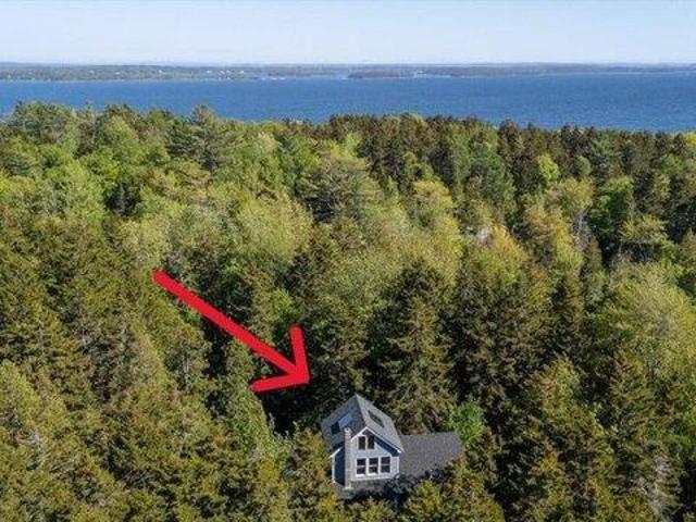 2 bedroom, Northport ME 04849 104655302