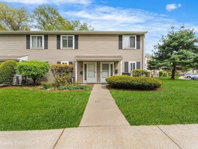 2 bedroom, Natick MA 01760 LS103074016