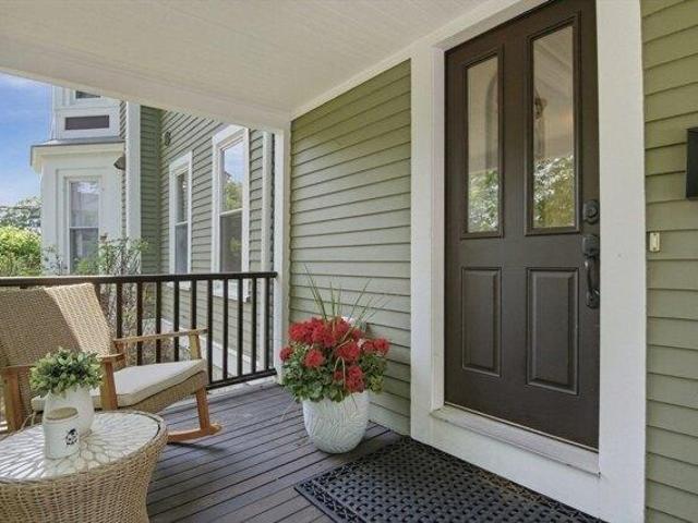 2 bedroom, Natick MA 01760 105081497