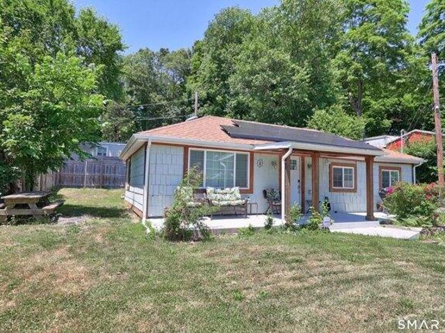 2 bedroom, Naugatuck CT 06770 104760094