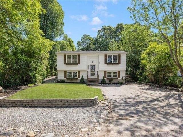 2 bedroom, Narragansett RI 02874 104788181