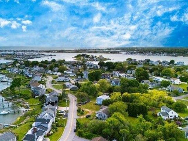 2 bedroom, Narragansett RI 02882 103499888