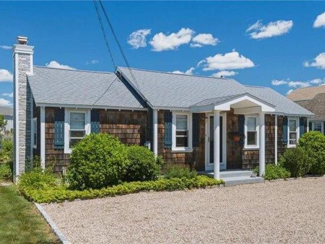 2 bedroom, Narragansett RI 02882 104691500