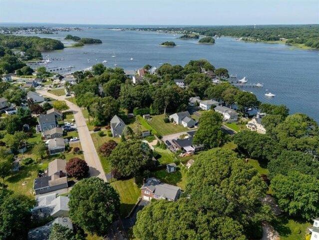 2 bedroom, Narragansett RI 02882 105159290