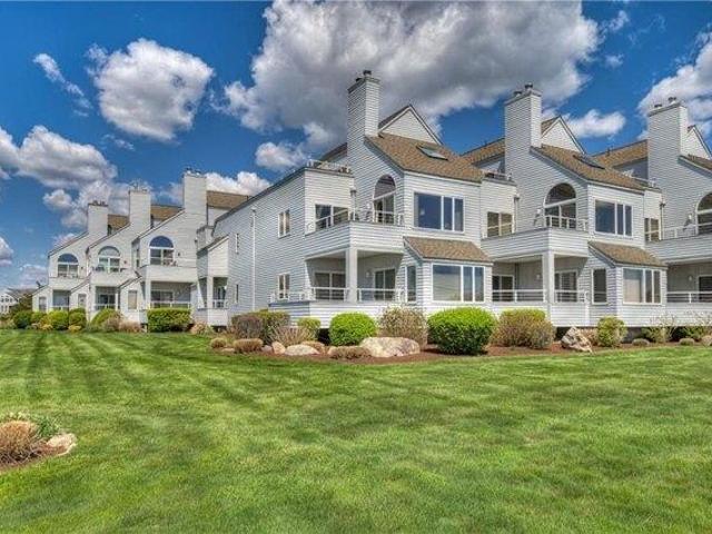 2 bedroom, Narragansett RI 02882 105108544