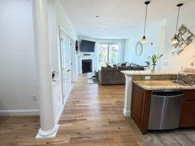 2 bedroom, Nashua NH 03064 103966090