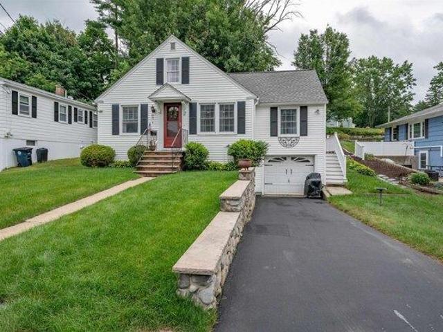 2 bedroom, Nashua NH 03064 103967571