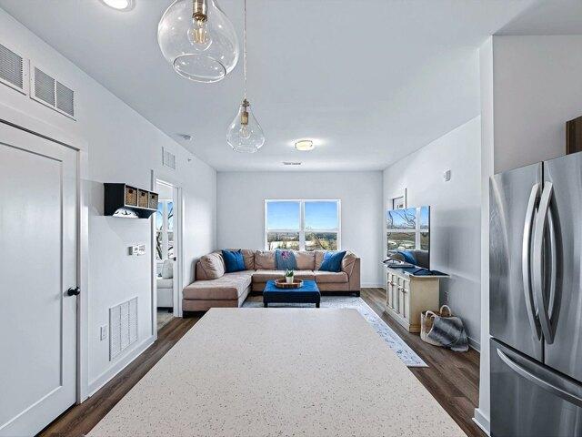 2 bedroom, Nashville TN 37210 92668305