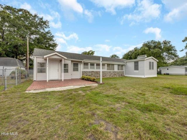 2 bedroom, NC NC LS101368765