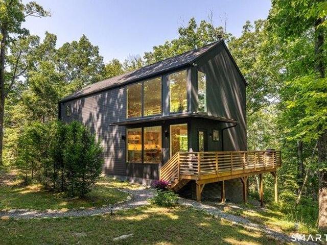 2 bedroom, New Milford CT 06755 105206092