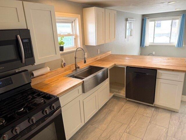 2 bedroom, New Bedford MA 02740 102959472